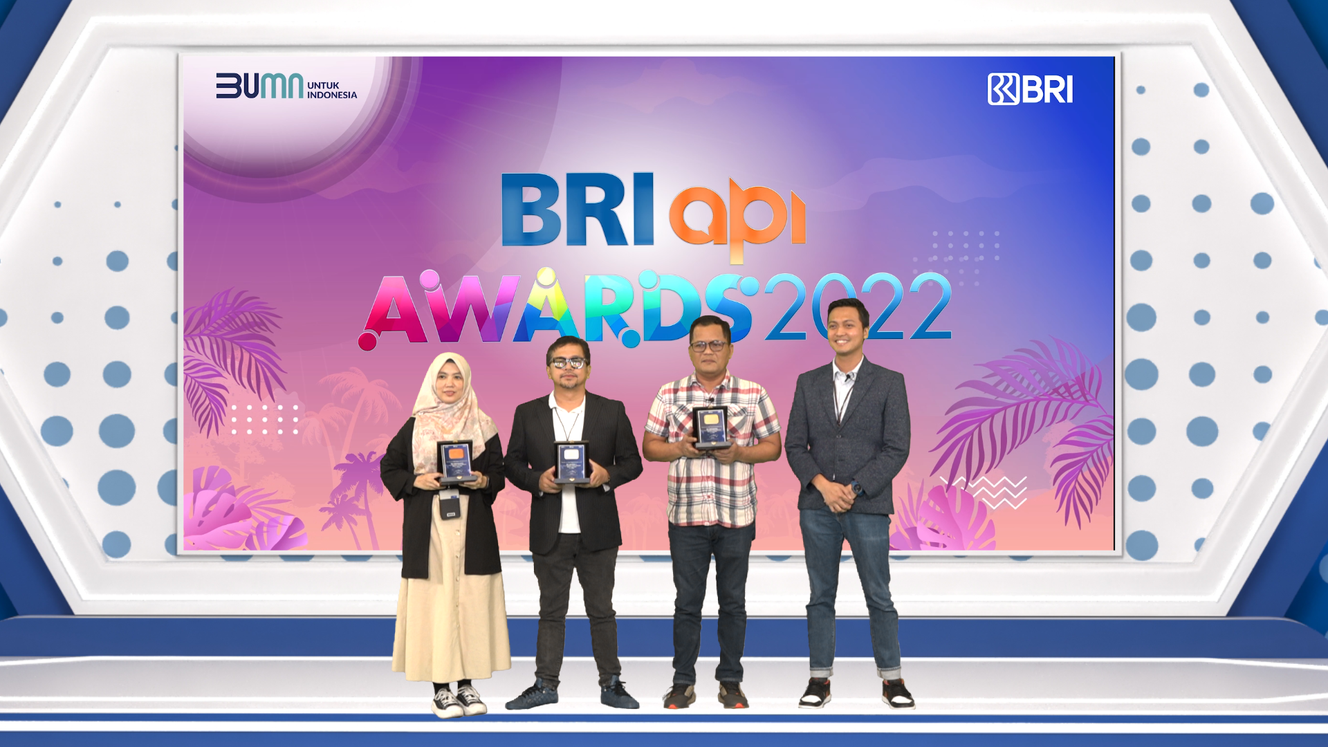 #LookingBack BRIAPI Awards 2022: Appreciation from BRI towards Partners and Marketing Staffs for ...